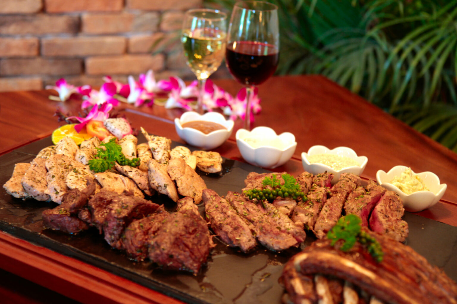 About Us – Carnivore